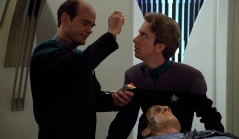 Star Trek: Voyager – Message in a Bottle (Review) | the m0vie blog