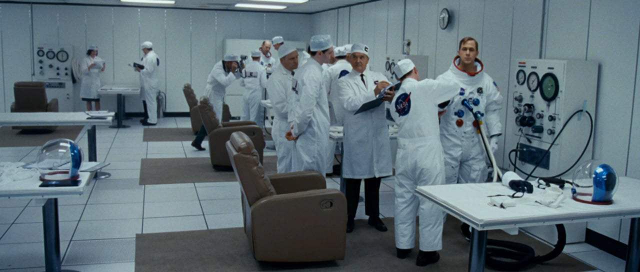 Non-Review Review: First Man | the m0vie blog
