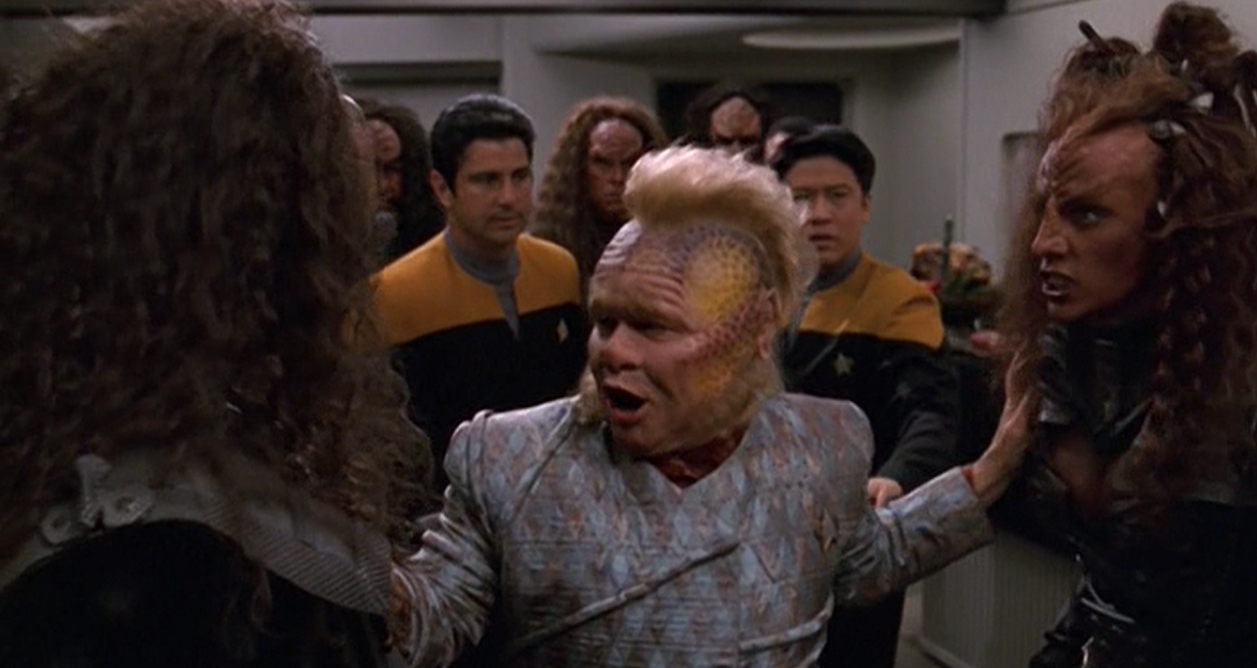 Star Trek: Voyager – Prophecy (Review) | the m0vie blog